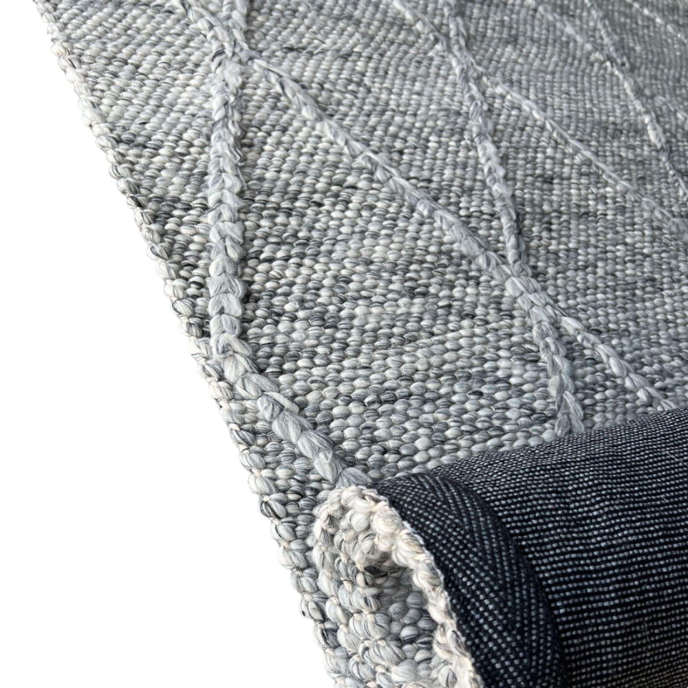 Diamond Spotted Grey Wool Rug – SCANDIC KNOTS